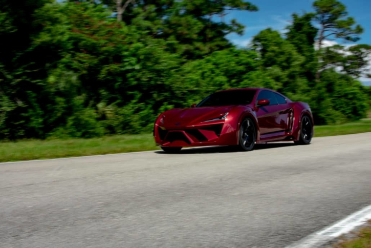 Zedro Notorious スカイラインクーペがベースのスーパーカーは1250馬力! – 車知楽