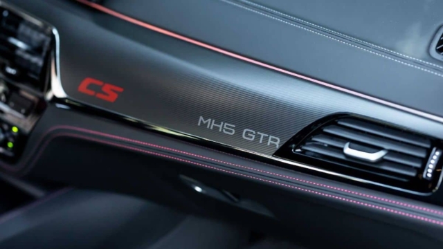 マンハート MH5 GTR M5 CSをさらにチューニング – 車知楽
